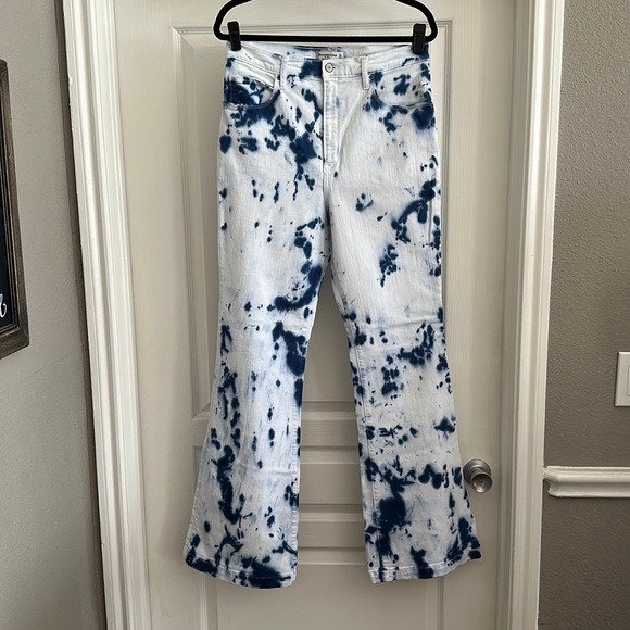 Abercrombie & Fitch | Pants & Jumpsuits | Paint Splatter White Flare ...